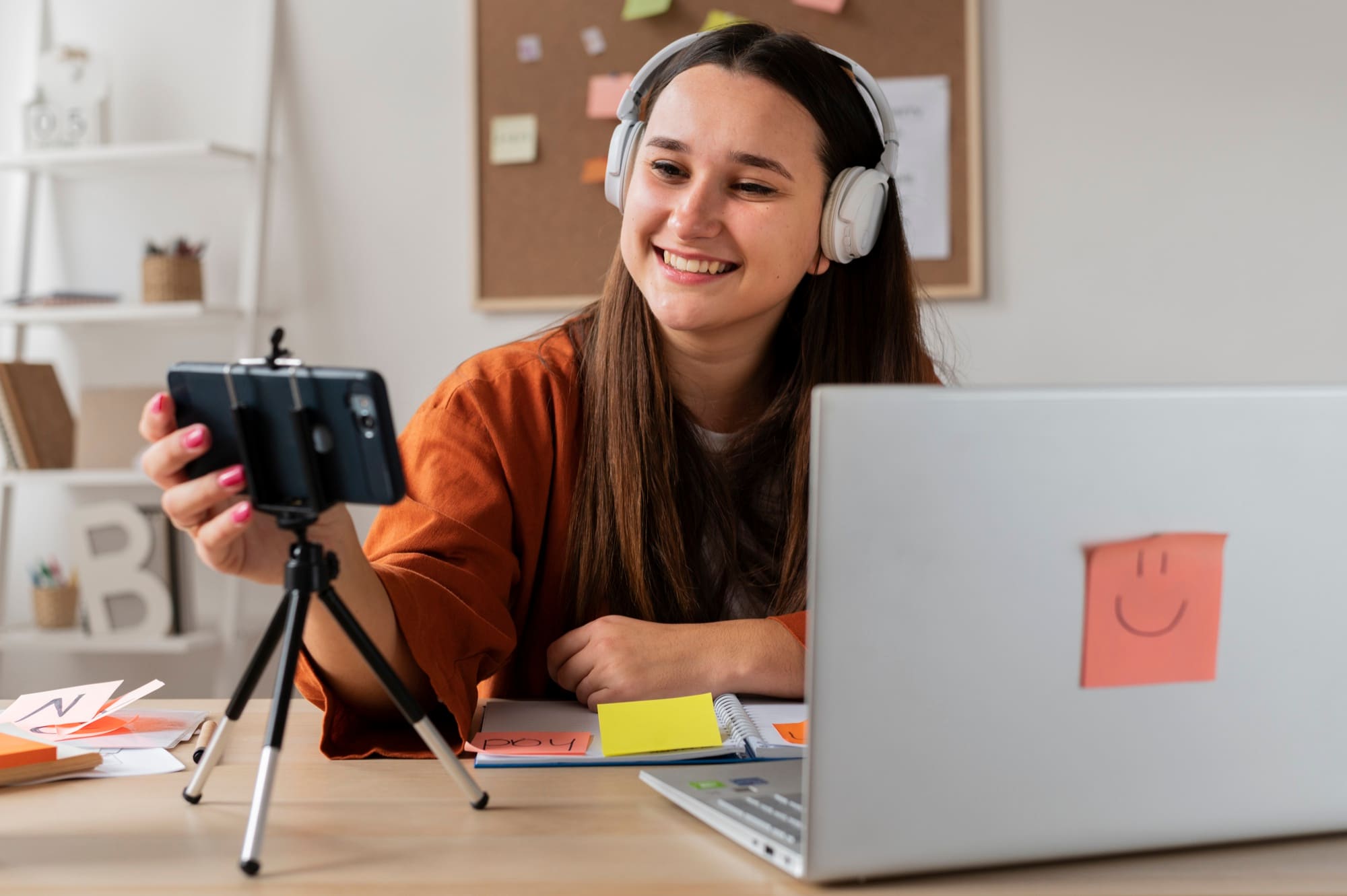 Live Video Classes on Social Media - Creatives