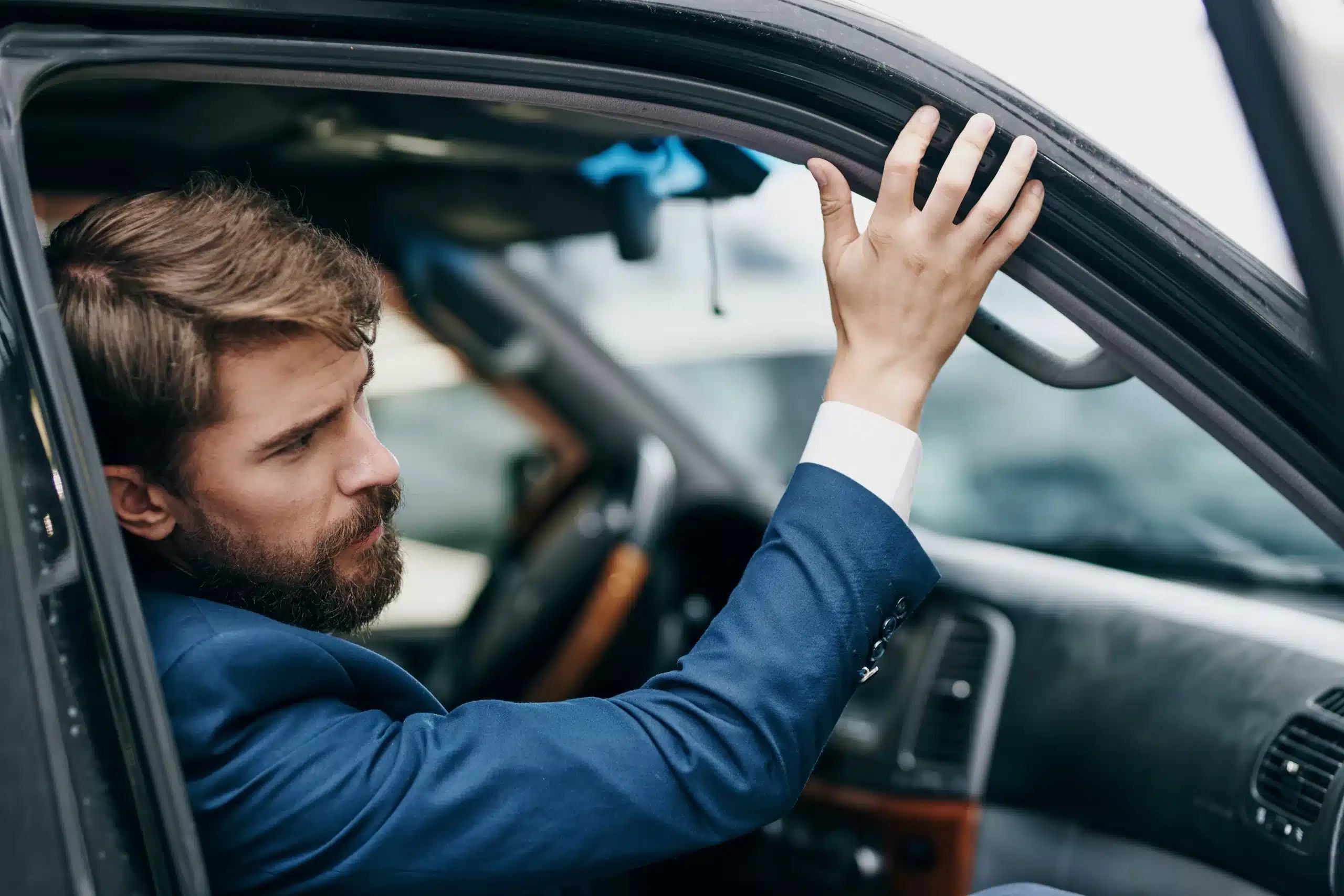 The Rise of Social Transportation Services - Creatives